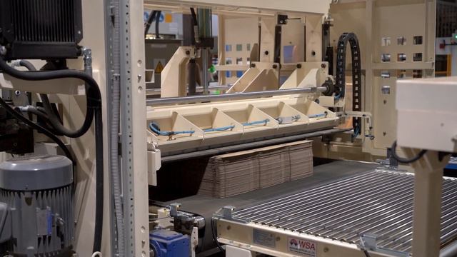 АО "Готэк Северо-Запад". Плоский пресс ASAHI AP-1700 с периферийным оборудованием