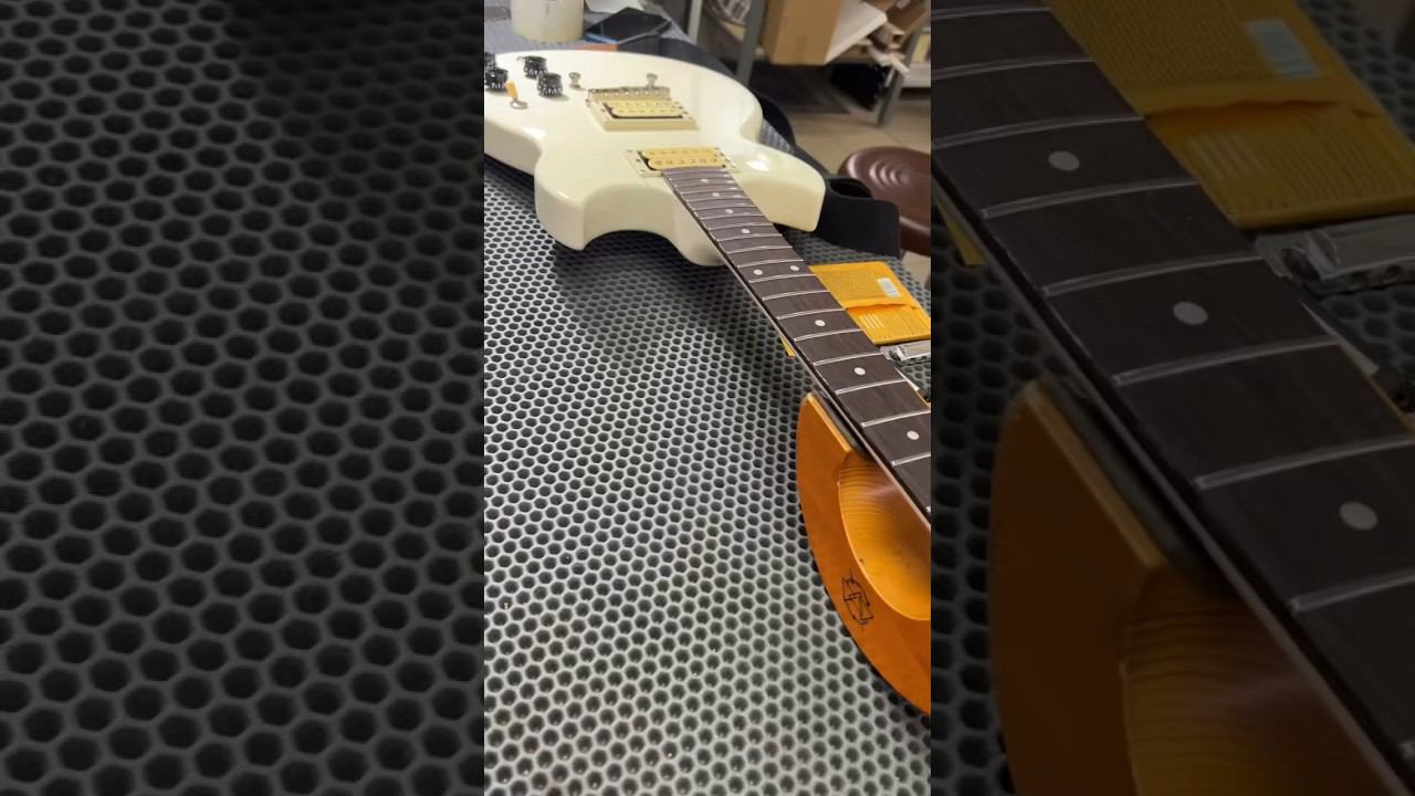 мини тех-обслуживание :)  #shorts #цой #каспарян #кино #yamahasg200 #yamaha #гитарист