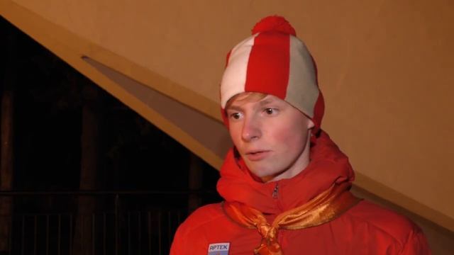 АРТЕК TV - 2019 _ У МОНУМЕНТА СЛАВЫ ДЕТИ ПОЧТИЛИ ПАМЯТЬ АРТЕКОВЦЕВ-ГЕРОЕВ.mp4