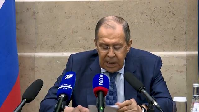 Россия вновь прочитала Франции текст Минских соглашений и призвала гаранта заставить Киев выполнять!