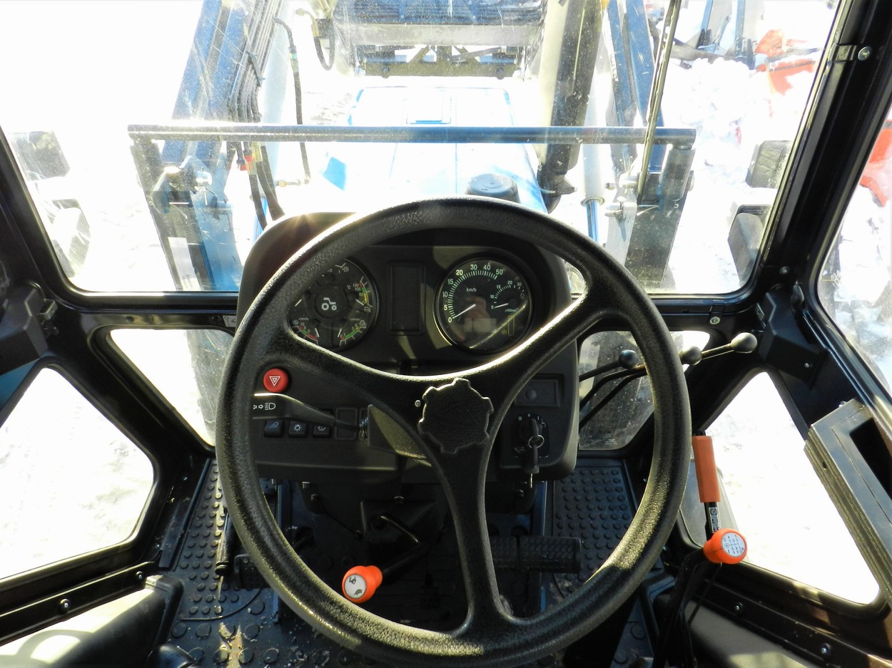 Управления трактором Мтз 82.1