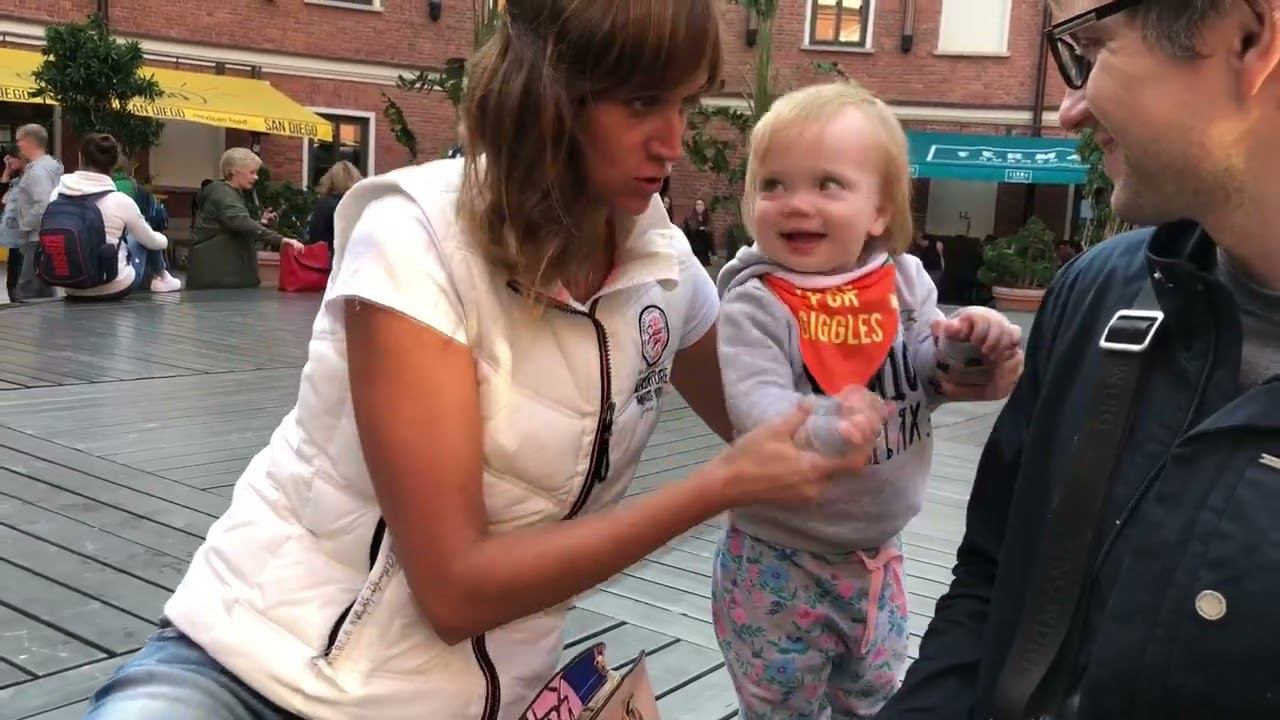 2018_09_08-09 Питер, Вероничка пошла!