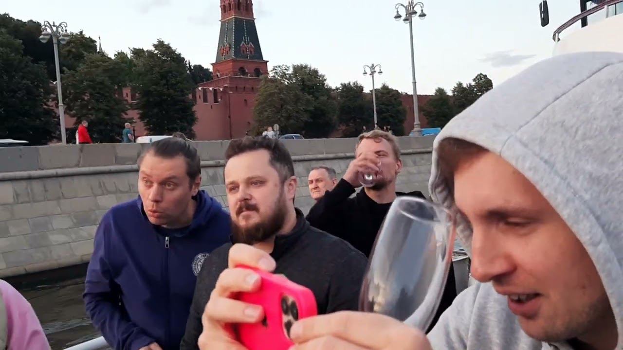 Софийская набережная