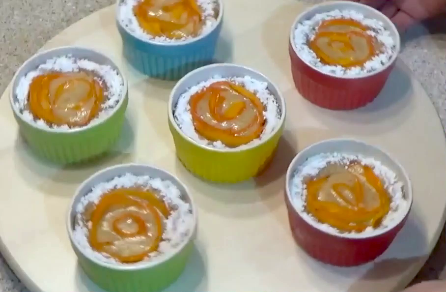 Миндальное пирожное с хурмой!