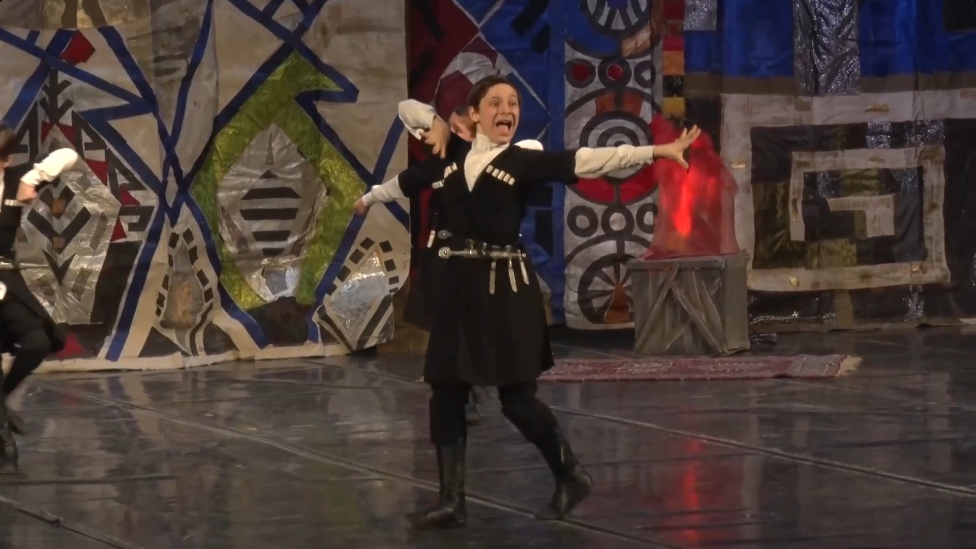 Ансамбль Ватан - танец "Маленькие джигиты"