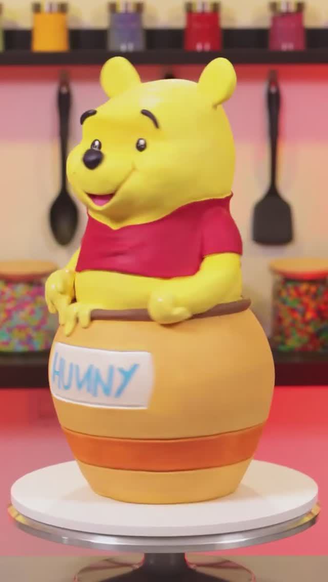 Winnie the Pooh made of cake #shorts