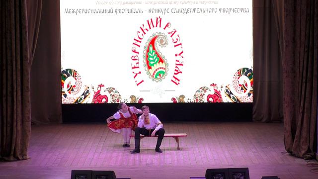 детский хореографический коллектив "Рябинка"- Веселый перепляс + Полюбила парня я рук.Лукутина Е.А.