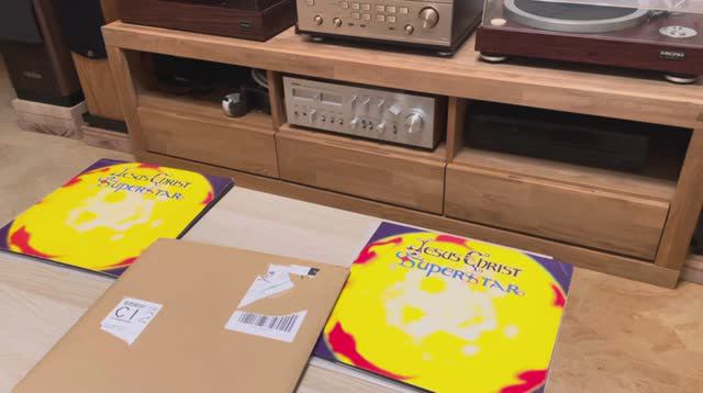 Что, опять?!? Уже два раза получал неправильное издание! Как будет в этот раз_ Открыли - оценили #4.