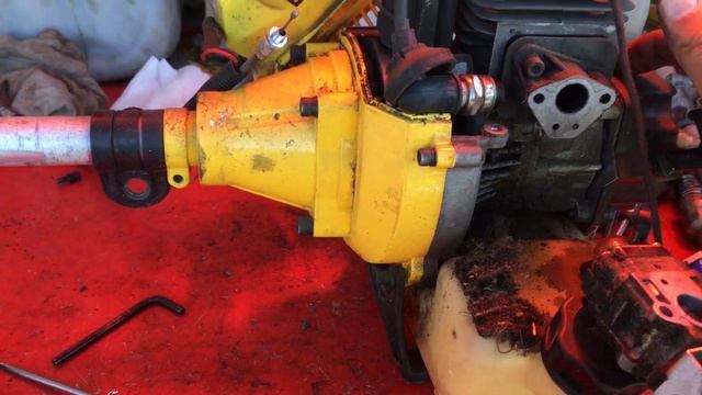 Как проверить компрессию в картере двухтактного двигателя. Триммер не заводится быстрая диагностика.