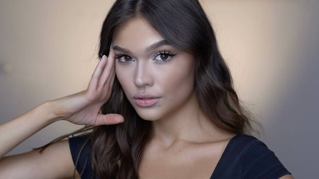 Быстрая ‘пластика’ макияжем 🍑 Валя Карнавал!