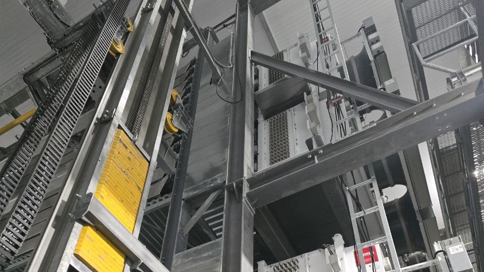 Испытания работоспособности механической системы боксфризера и конвейерной системы боксфризера.