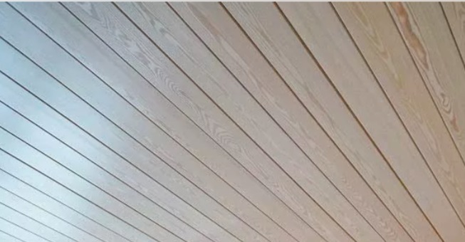 Принял решение подшивать потолок на веранде имитацией бруса.