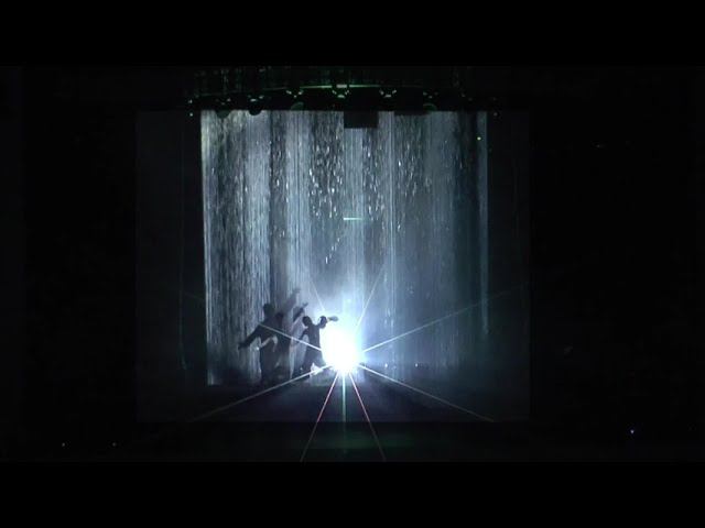 Водный экран. Театр Оперы и воды 6 тонн.