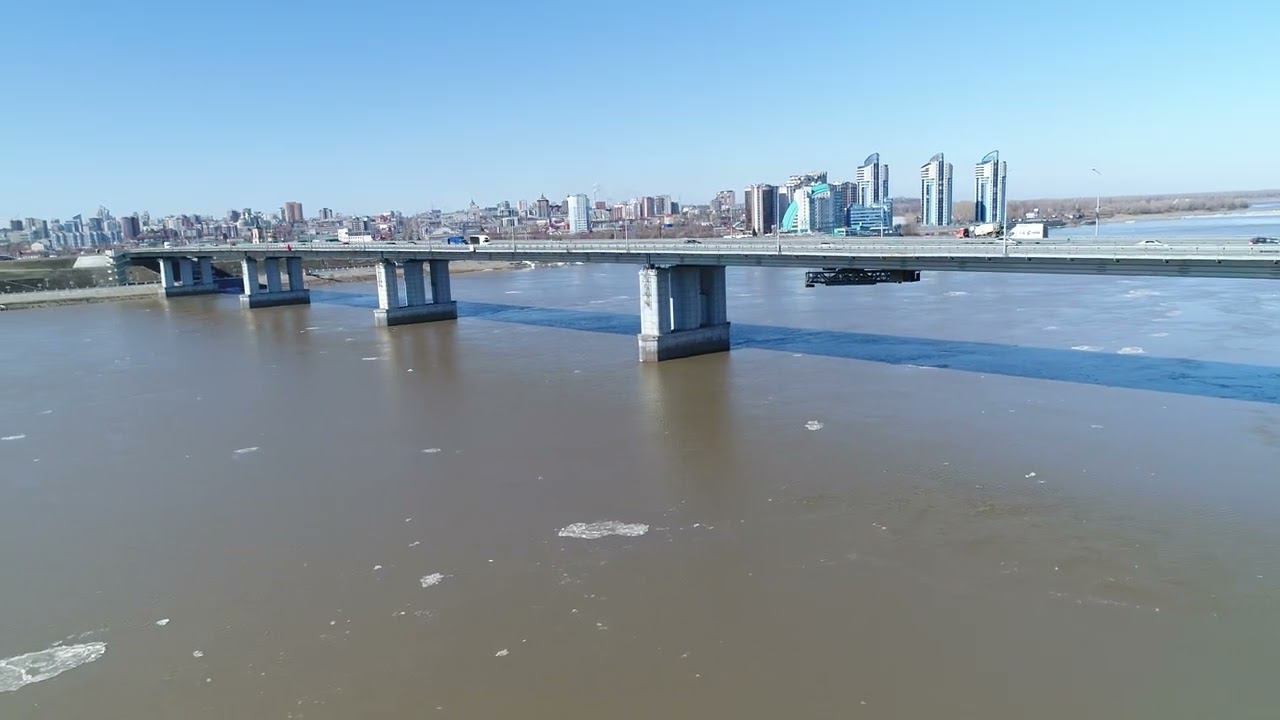 Ледоход на Оби 2001