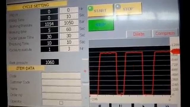 Тест рукава высокого давления Трактор, давление 1050 Бар