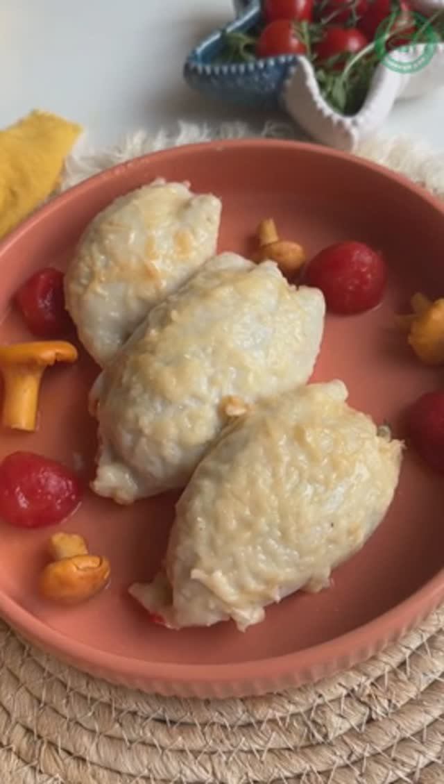 Фаршированные кальмары с лисичками и пармезаном