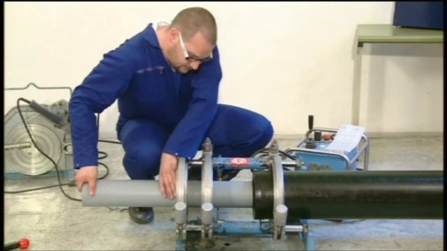 Flexalen (монтаж теплотрассы).