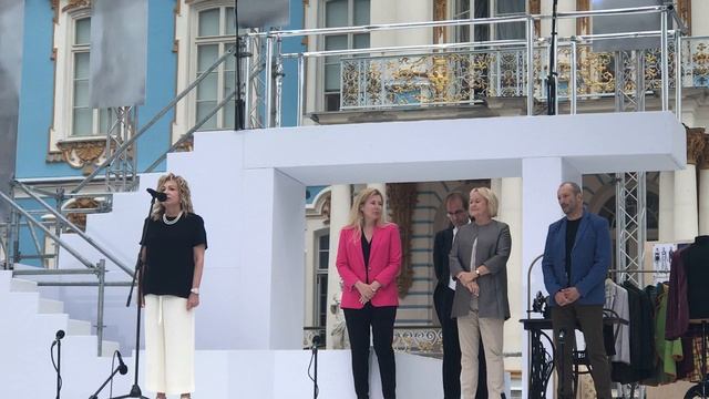 Опера "Золушка" Фестиваля Опера - всем". Официальная часть: Юлия Стрижак.