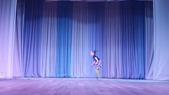 Танец -  Пеппи Длинный чулок.mp4