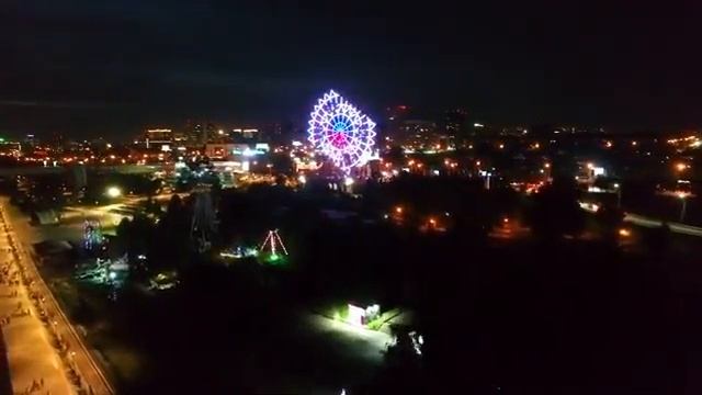 Иллюминация на колесе обозрения в г.Новосибирск.mp4