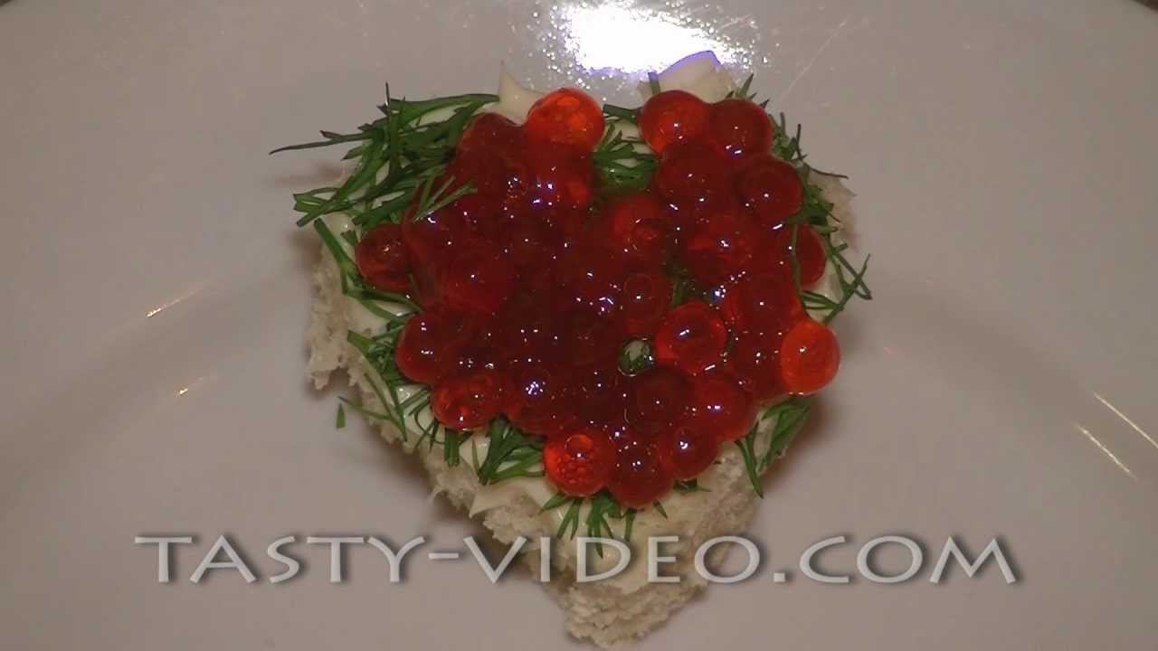 Бутерброды с красной икрой