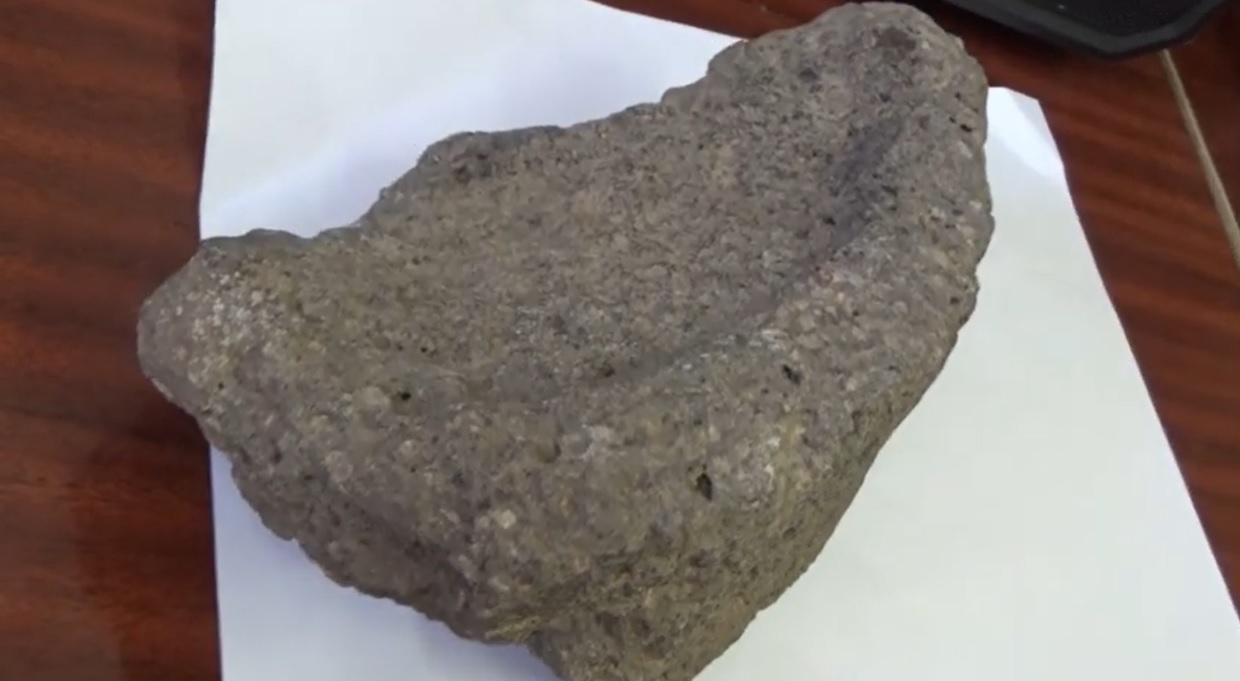 Для чего на кладбище зернотерка?