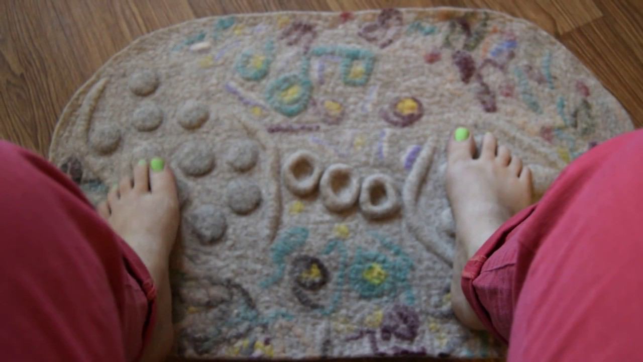 Массажный коврик, валяный из натуральной овечьей шерсти "Весна на Луне"