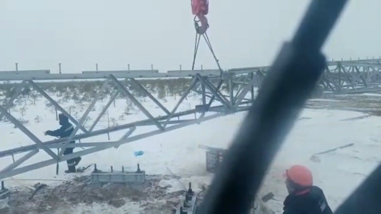 Подъем ЛЭП . Высота 30 метров....