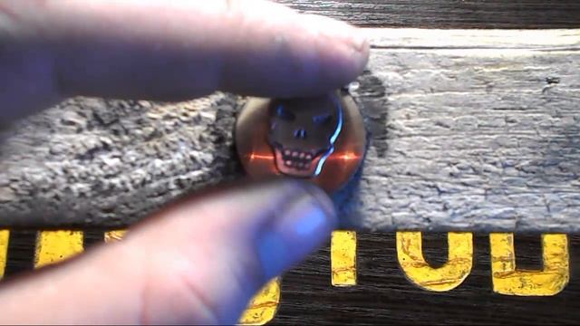 ЧЕРЕП..МЕДАЛЬОН ИЗ ДВУХ МОНЕТ..mp4