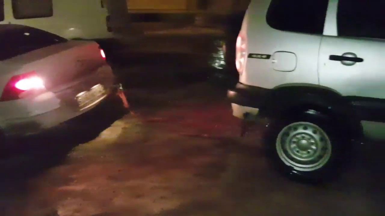 Нива спасла опель