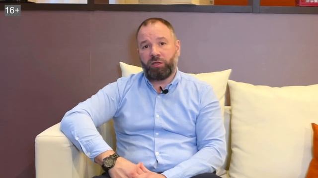 Отзыв о работе с Deceuninck от партнера _Окна Компас_, Виталий Шуров..mp4