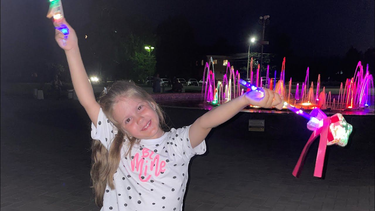 Ночная жизнь Яровое. Вечерний Ярбат. Светящийся Фонтан