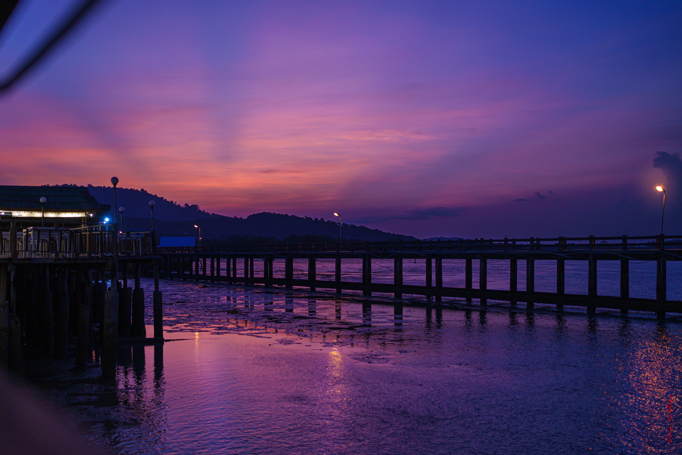 Пхукетский вечер. Море... небо... молния... Laem Hin, Phuket