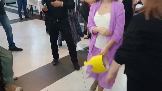 +Конкурс наряди елочку на нашей свадьбе