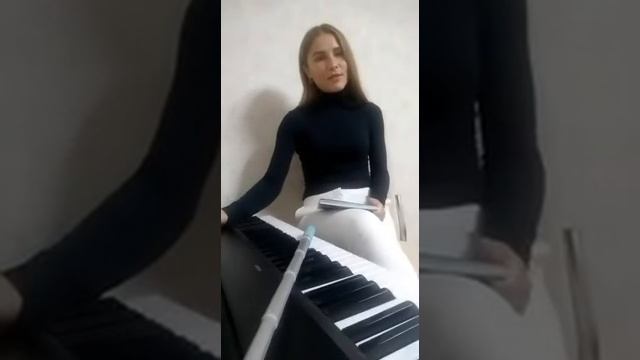 Матюшкина Ольга Вячеславовна - репетитор по фортепиано и сольфеджио. Видеопрезентация