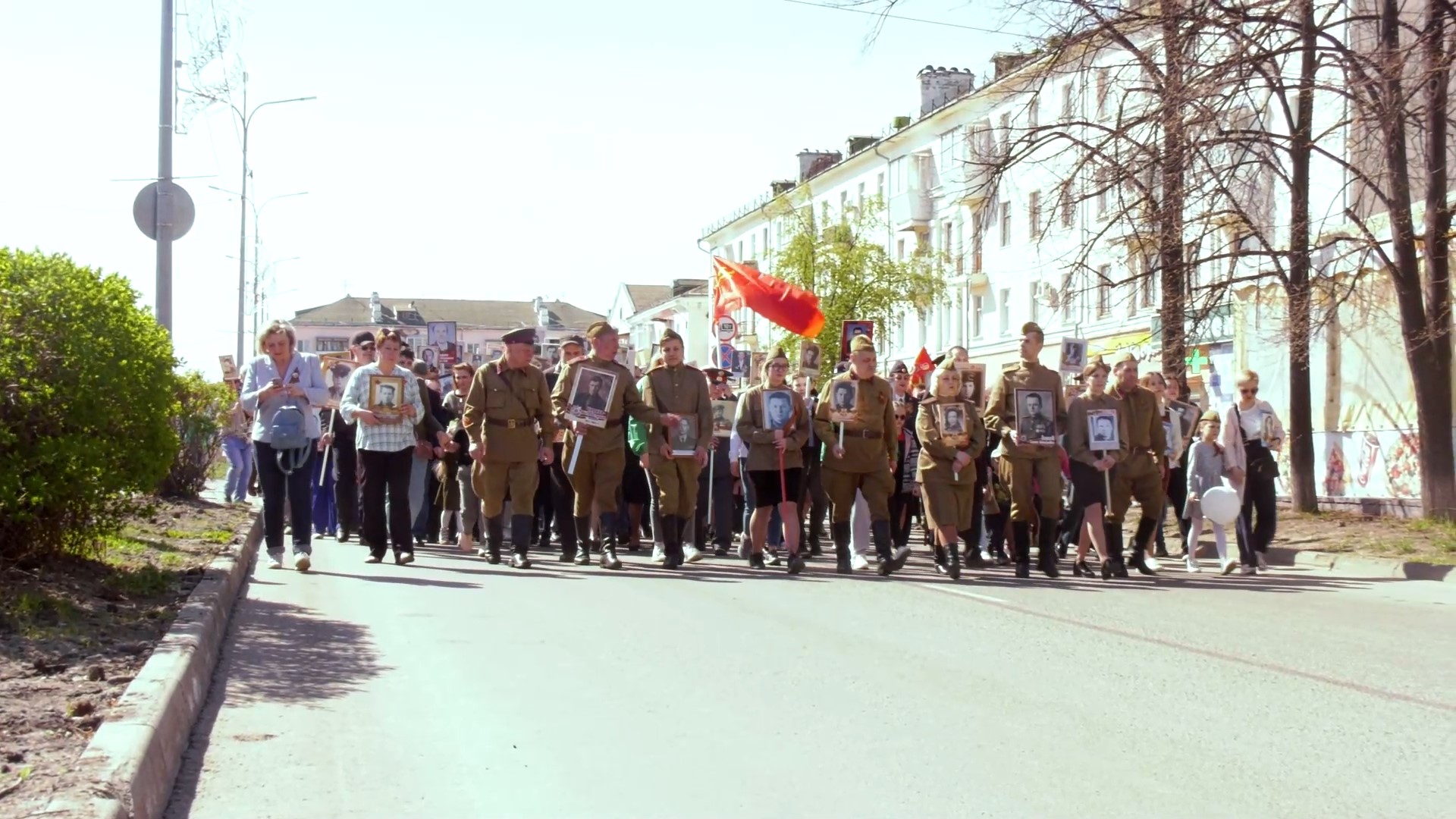 В Шадринске состоялось шествие Бессмертного полка
