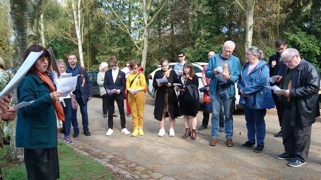 Песня "Священная война". 9 Мая 2021, на могилах Советских солдат, Орхус, Дания