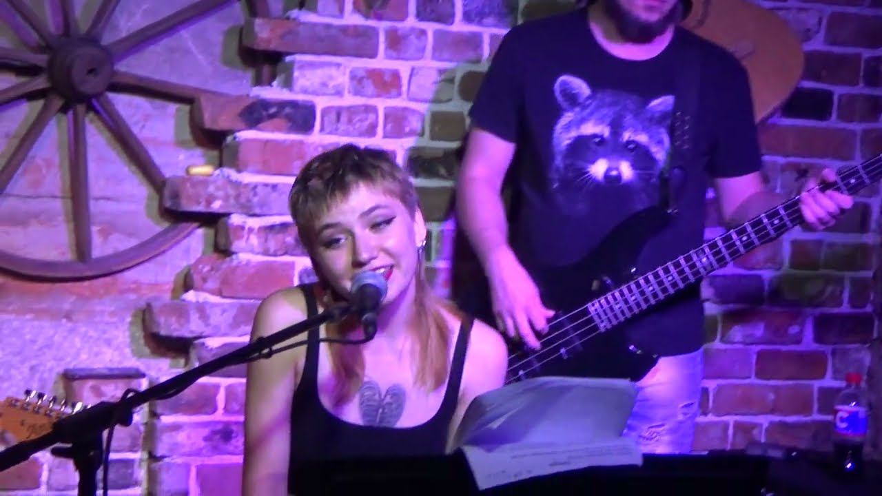 Варвара Власова и Софья Тараканова - Блюдца (Чичерина)