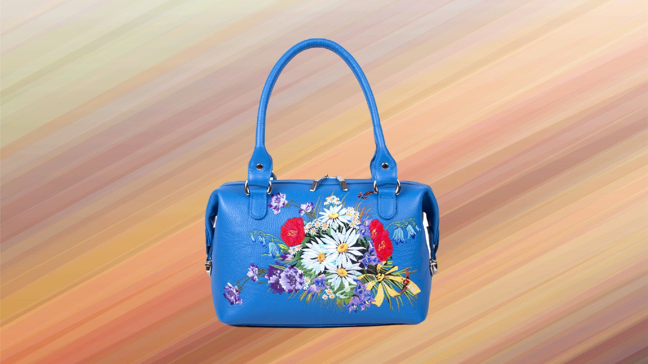 Маленькая сумочка с вышивкой "Вышивка букет" Pelle-Volare