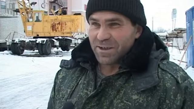 В Кузнецке строят дом для врачей. Январь 2012 год.