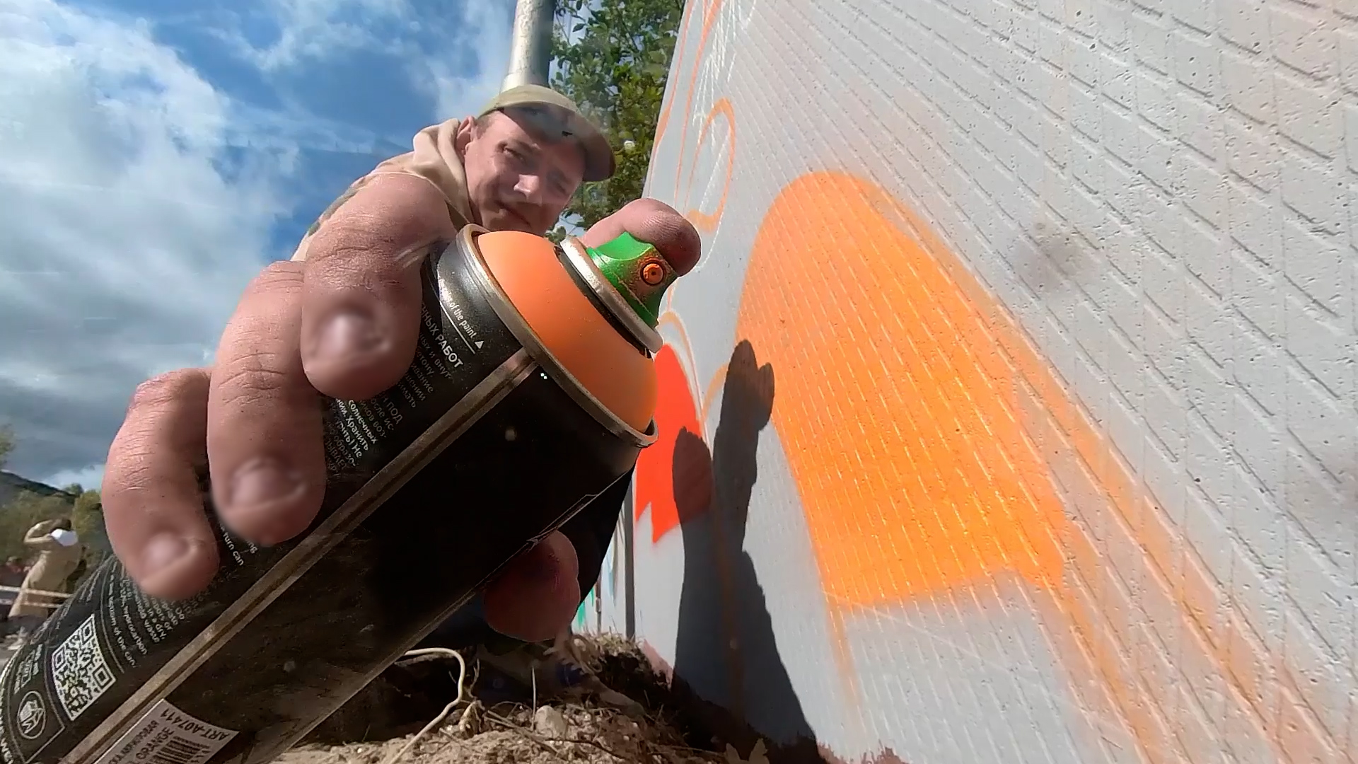 «Движ». Граффити -- рисуем на стенах легально и без последствий