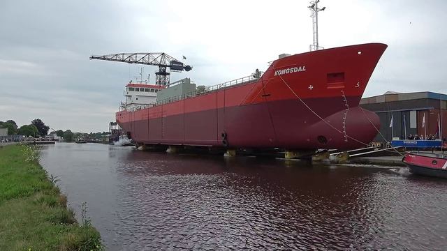 Спуск судна «KONGSDAL» на воду