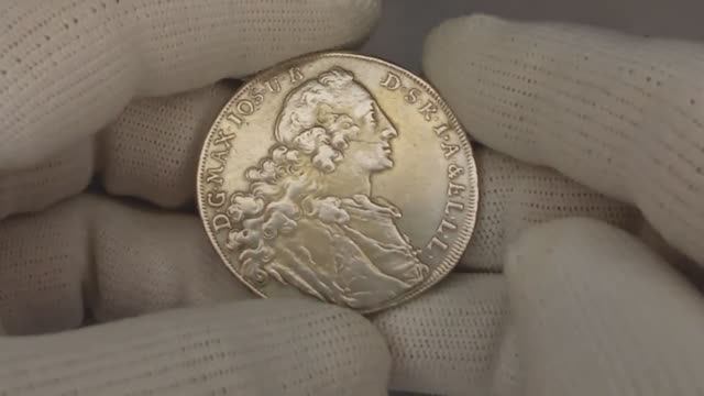 Бавария 1 талер, 1761 год Мадонна с ребенком на реверсе.