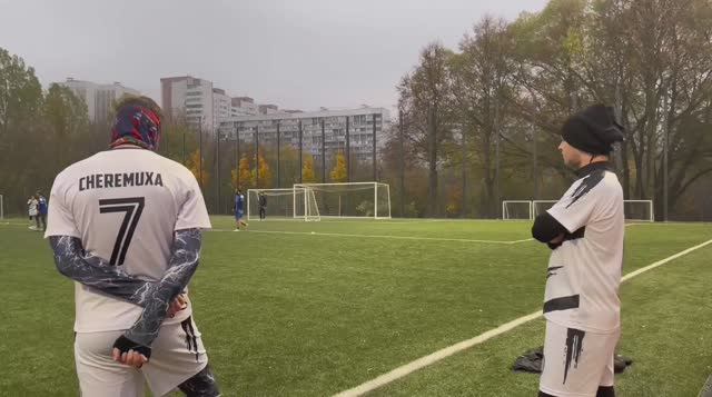 Второй состав пытается доказывать. Хорошая игра. Черемуха держит планку.