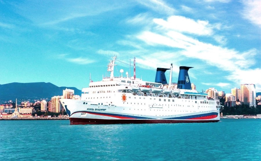 GrekovTV - #Отдых в #Ялте #круиз на #лайнере #князьвладимир #развлечения #живаямузыка #саксофон.mp4