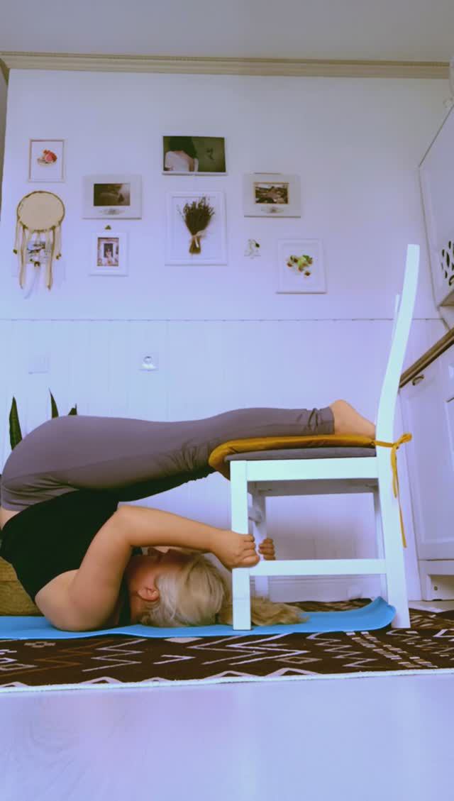 Омолаживающая асана. Делай раз в неделю, будешь моложе на 20 лет