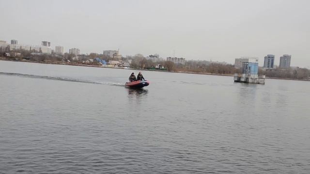 АЗИМУТ Вектор 340 2 человека мотор 9,8..mp4