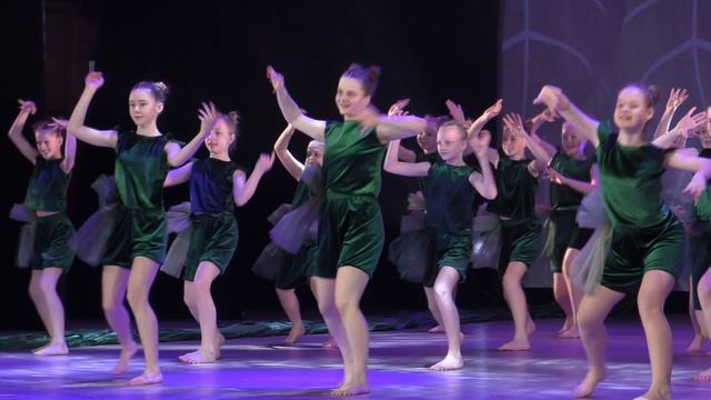 Танцевальный коллектив "Каприз" часть-1