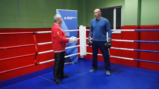 Бокс. Защита у канатов. Прижали, что делать Школа чемпионов с Александром Золкиным