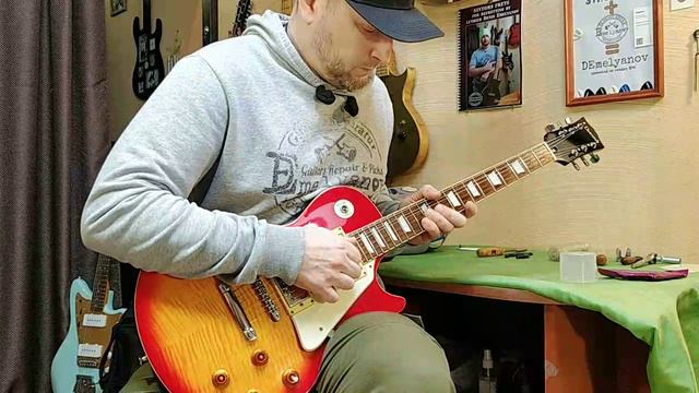 Гитара Diamond после падения с высоты